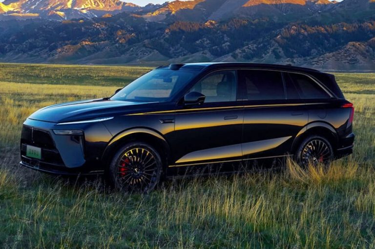 GWM WEY Lanshan รุ่นปี 2025 รถ SUV พรีเมี่ยม 3 แถวขายดี ราคาเริ่มต้น 1.5 ล้านบาท - HeadLight ...