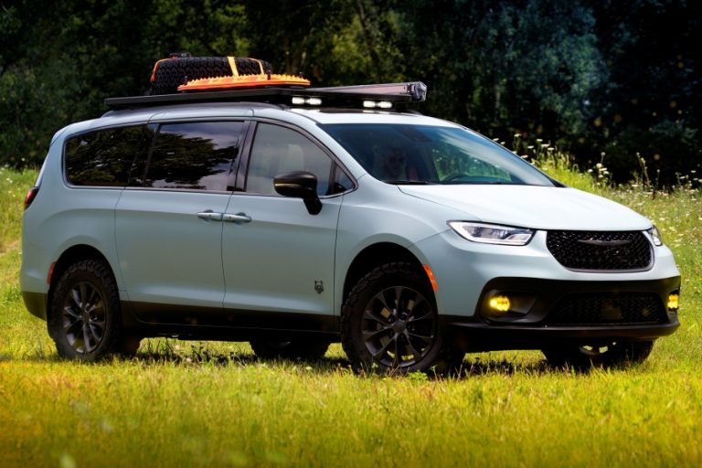 Chrysler Pacifica Grizzly Peak Concept ต้นแบบ MPV สาย Outdoor เสริมลุค ...