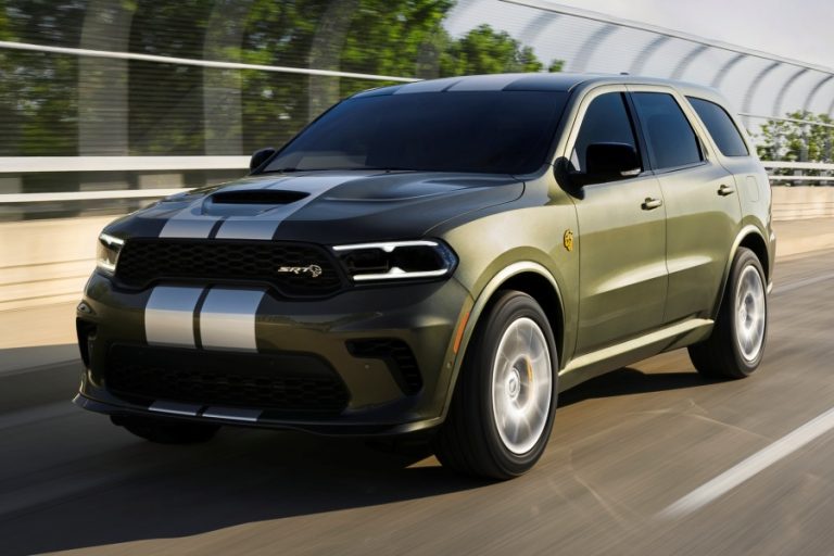Dodge Durango SRT Hellcat Jailbreak SUV เครื่องยนต์ HEMI® V8 710 แรงม้า ที่ปรับแต่งได้ตามใจ ...
