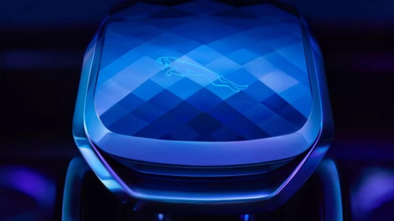 Jaguar XFL รุ่นพิเศษฐานล้อยาวฉลองครบรอบ 90 ปี สำหรับตลาดจีนเท่านั้น เริ่ม 1.2 ล้านบาท ...