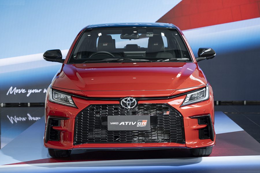 ราคาอย่างเป็นทางการ + เทียบสเป็ค Toyota Yaris ATIV HEV : 719,000 ...