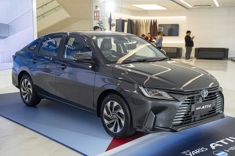 ภาพคันจริง Toyota Yaris ATIV HEV ทุกรุ่นย่อย ราคา 719,000 - 769,000 บาท ...