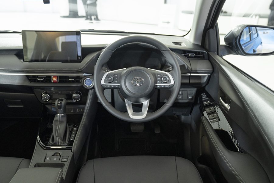 ราคาอย่างเป็นทางการ + เทียบสเป็ค Toyota Yaris ATIV HEV : 719,000 ...