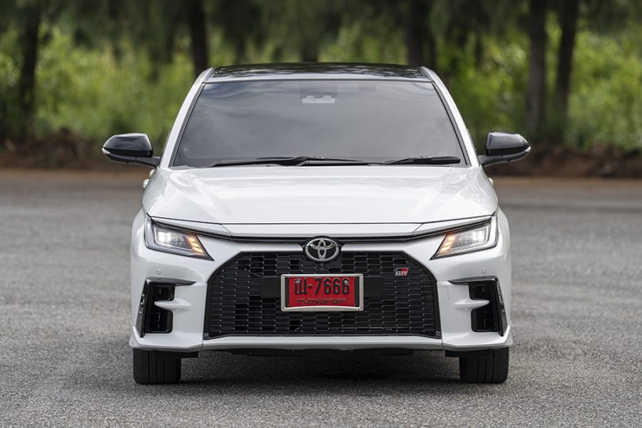 ภาพคันจริง Toyota Yaris ATIV HEV GR Sport | หล่อครบ จบทั้งแรงและประหยัด ...