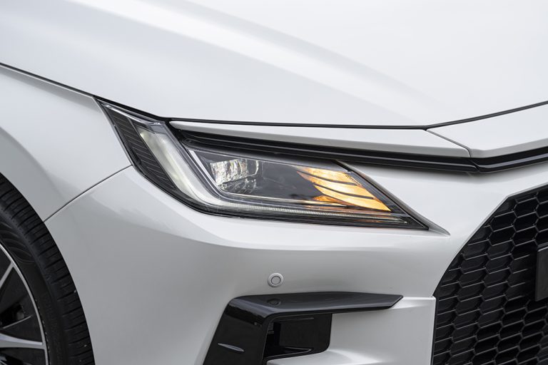 ภาพคันจริง Toyota Yaris ATIV HEV GR Sport | หล่อครบ จบทั้งแรงและประหยัด ...