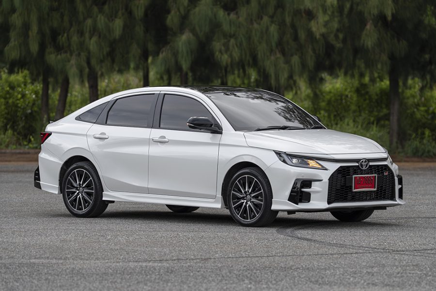 ภาพคันจริง Toyota Yaris ATIV HEV GR Sport | หล่อครบ จบทั้งแรงและประหยัด ...