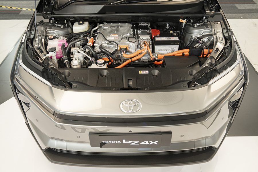 ภาพคันจริง Toyota bZ4X Minorchange 2025 | AWD 343 แรงม้า แบตเตอรี่ 73. ...