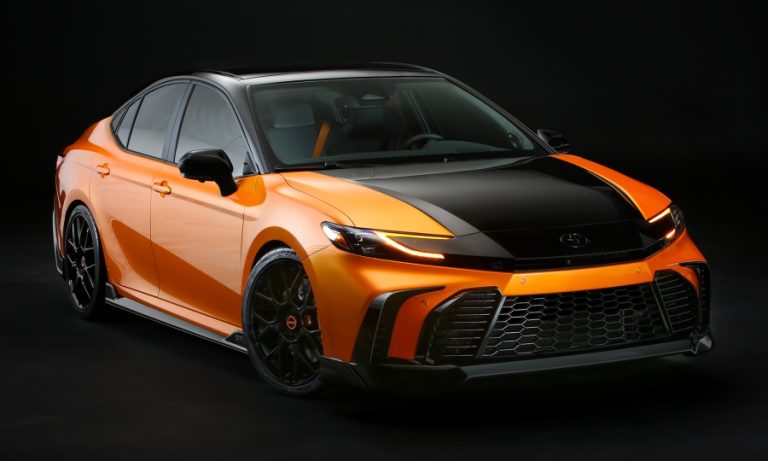 Toyota อวดโฉมตัวแต่ง Camry GT-S Concept จากพื้นฐาน Camry Hybrid AWD ที่ ...