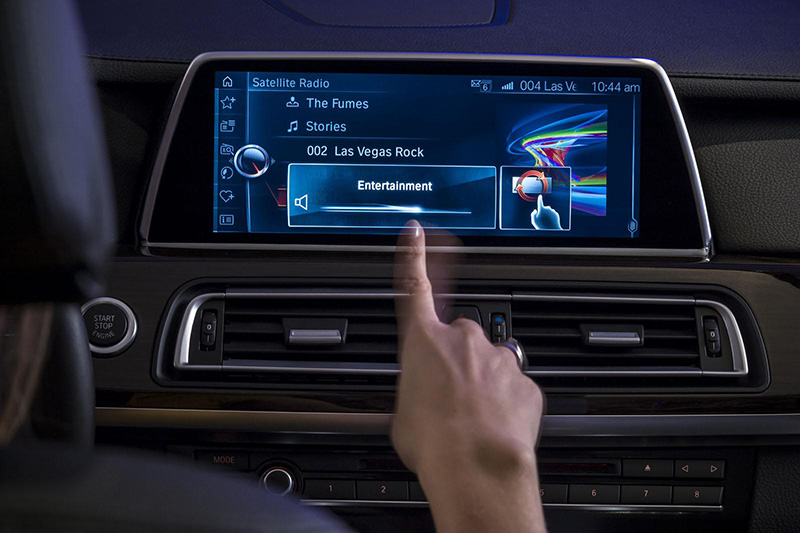 BMW เผยโฉมระบบ iDrive แบบส้มผัส พร้อมเปิดตัว ‘TouchCommand’ ก้าวสู่ยุค ...